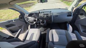 Grey Volkswagen Multivan 2007 in Klaipeda, with an engine capacity of 2.50 L and mileage of 274 thousand km for 6690 €, photo 7 on AUTOMOTO.COM.LV