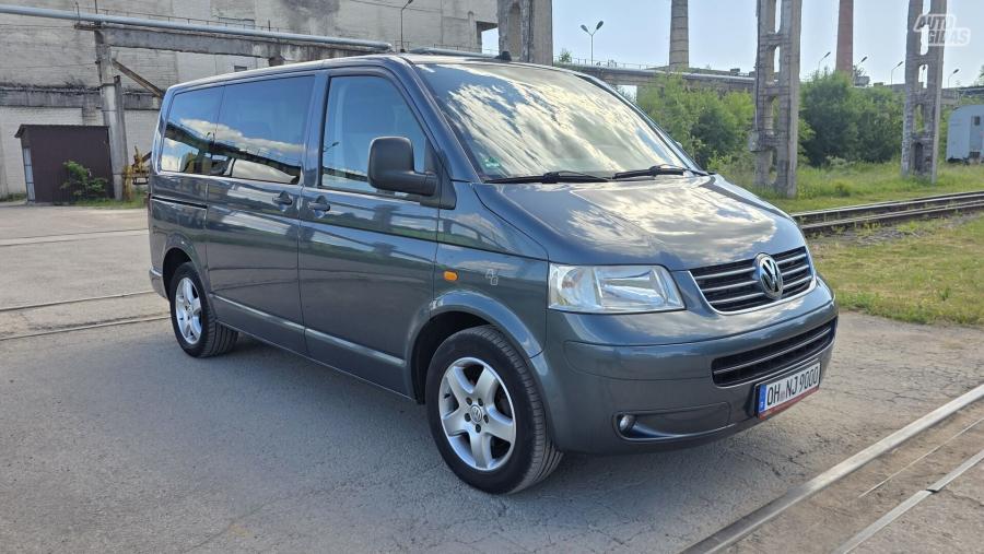 Grey Volkswagen Multivan 2007 in Klaipeda, with an engine capacity of 2.50 L and mileage of 274 thousand km for 6690 €, photo 8 on AUTOMOTO.COM.LV
