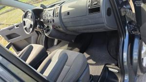 Grey Volkswagen Multivan 2007 in Klaipeda, with an engine capacity of 2.50 L and mileage of 274 thousand km for 6690 €, photo 21 on AUTOMOTO.COM.LV