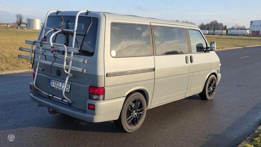Pelēks Volkswagen Multivan 1997 Klaipėda, ar dzinēja tilpumu 2.50 L un nobraukumu 376 tūkst. km par 5690 €, foto 2 vietnē AUTOMOTO.COM.LV