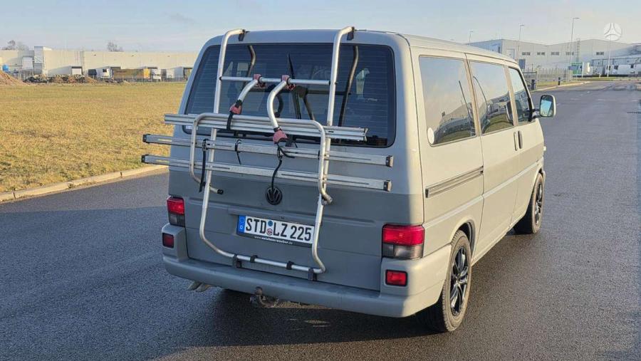Pelēks Volkswagen Multivan 1997 Klaipėda, ar dzinēja tilpumu 2.50 L un nobraukumu 376 tūkst. km par 5690 €, foto 11 vietnē AUTOMOTO.COM.LV