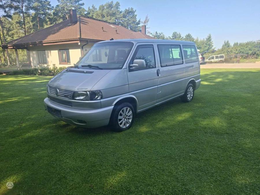 Pelēks Volkswagen Multivan 2001 Šilutė, ar dzinēja tilpumu 2.50 L un nobraukumu 329 tūkst. km par 6200 €, foto 2 vietnē AUTOMOTO.COM.LV