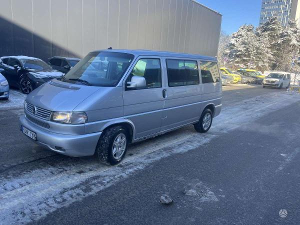 Pelēks Volkswagen Multivan 2003 Viļņa, ar dzinēja tilpumu 2.46 L un nobraukumu 409 tūkst. km par 6500 €, foto 1 vietnē AUTOMOTO.COM.LV