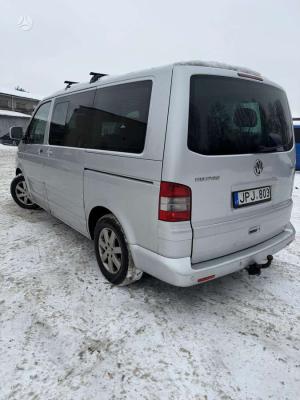 Pelēks Volkswagen Multivan 2003 Kauņa, ar dzinēja tilpumu 2.46 L un nobraukumu 354 tūkst. km par 5500 €, foto 4 vietnē AUTOMOTO.COM.LV