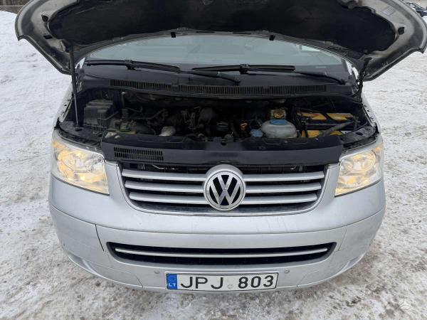 Pelēks Volkswagen Multivan 2003 Kauņa, ar dzinēja tilpumu 2.46 L un nobraukumu 354 tūkst. km par 5500 €, foto 6 vietnē AUTOMOTO.COM.LV