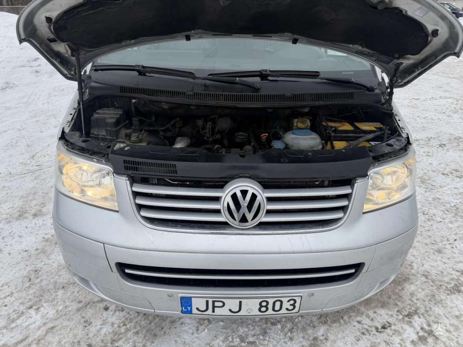Pelēks Volkswagen Multivan 2003 Kauņa, ar dzinēja tilpumu 2.46 L un nobraukumu 354 tūkst. km par 5500 €, foto 6 vietnē AUTOMOTO.COM.LV