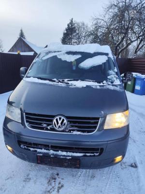 Grey Volkswagen Multivan 2005 in Kazlu Ruda, with an engine capacity of 2.50 L and mileage of 250 thousand km for 5500 €, photo  on AUTOMOTO.COM.LV