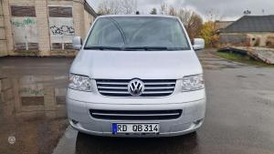 Grey Volkswagen Multivan 2005 in Klaipeda, with an engine capacity of 2.50 L and mileage of 363 thousand km for 4150 €, photo 5 on AUTOMOTO.COM.LV