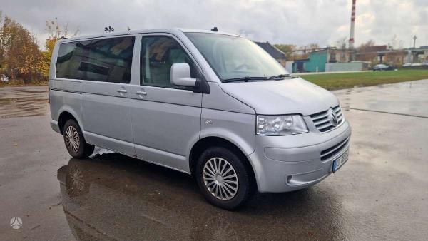 Pelēks Volkswagen Multivan 2005 Klaipėda, ar dzinēja tilpumu 2.50 L un nobraukumu 363 tūkst. km par 4150 €, foto 6 vietnē AUTOMOTO.COM.LV