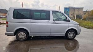 Grey Volkswagen Multivan 2005 in Klaipeda, with an engine capacity of 2.50 L and mileage of 363 thousand km for 4150 €, photo 8 on AUTOMOTO.COM.LV