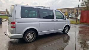 Grey Volkswagen Multivan 2005 in Klaipeda, with an engine capacity of 2.50 L and mileage of 363 thousand km for 4150 €, photo 9 on AUTOMOTO.COM.LV