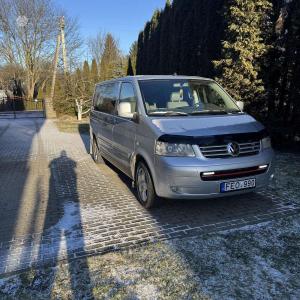 Grey Volkswagen Multivan 2005 in Vilnius, with an engine capacity of 2.50 L and mileage of 218 thousand km for 9000 €, photo 4 on AUTOMOTO.COM.LV