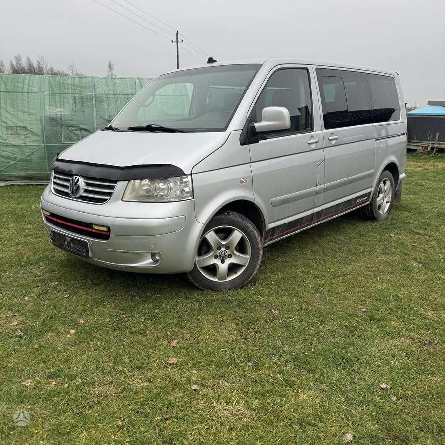 Grey Volkswagen Multivan 2005 in Vilnius, with an engine capacity of 2.50 L and mileage of 218 thousand km for 9000 €, photo 9 on AUTOMOTO.COM.LV