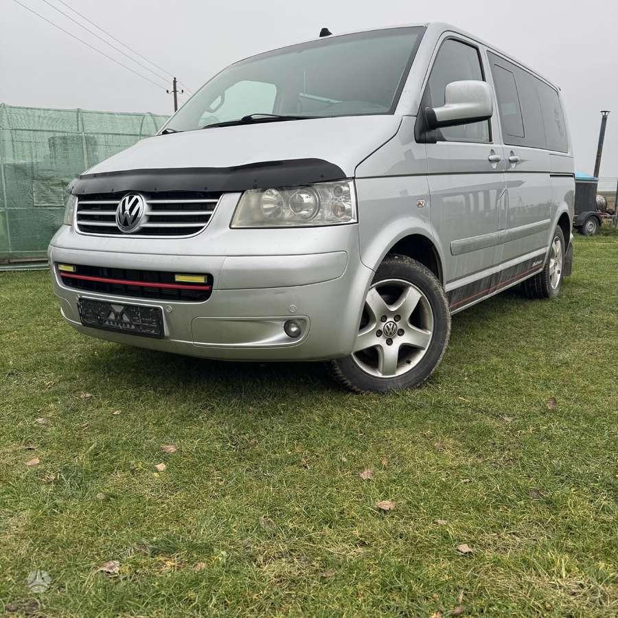 Grey Volkswagen Multivan 2005 in Vilnius, with an engine capacity of 2.50 L and mileage of 218 thousand km for 9000 €, photo 10 on AUTOMOTO.COM.LV