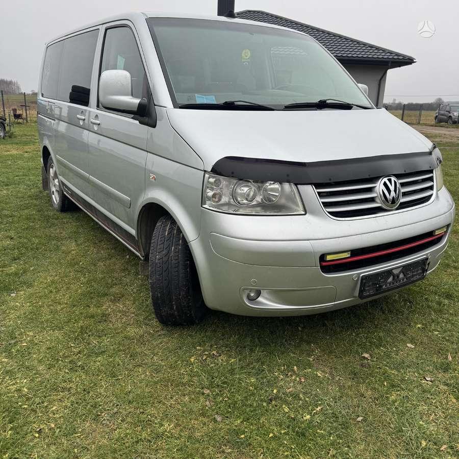 Grey Volkswagen Multivan 2005 in Vilnius, with an engine capacity of 2.50 L and mileage of 218 thousand km for 9000 €, photo 11 on AUTOMOTO.COM.LV