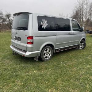 Grey Volkswagen Multivan 2005 in Vilnius, with an engine capacity of 2.50 L and mileage of 218 thousand km for 9000 €, photo 13 on AUTOMOTO.COM.LV