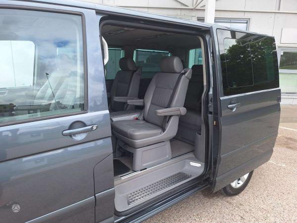 Grey Volkswagen Multivan 2005 in Jonava, with an engine capacity of 2.50 L and mileage of 336 thousand km for 6499 €, photo 2 on AUTOMOTO.COM.LV