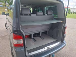 Grey Volkswagen Multivan 2005 in Jonava, with an engine capacity of 2.50 L and mileage of 336 thousand km for 6499 €, photo 9 on AUTOMOTO.COM.LV