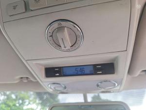 Grey Volkswagen Multivan 2005 in Jonava, with an engine capacity of 2.50 L and mileage of 336 thousand km for 6499 €, photo 30 on AUTOMOTO.COM.LV