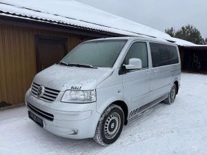 Pelēks Volkswagen Multivan 2006 Panevēža, ar dzinēja tilpumu 2.46 L un nobraukumu 360 tūkst. km par 5300 €, foto 4 vietnē AUTOMOTO.COM.LV