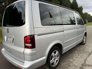 Grey Volkswagen Multivan 2006 in Plunge, with an engine capacity of 2.46 L and mileage of 261 thousand km for 6500 €, photo 6 on AUTOMOTO.COM.LV