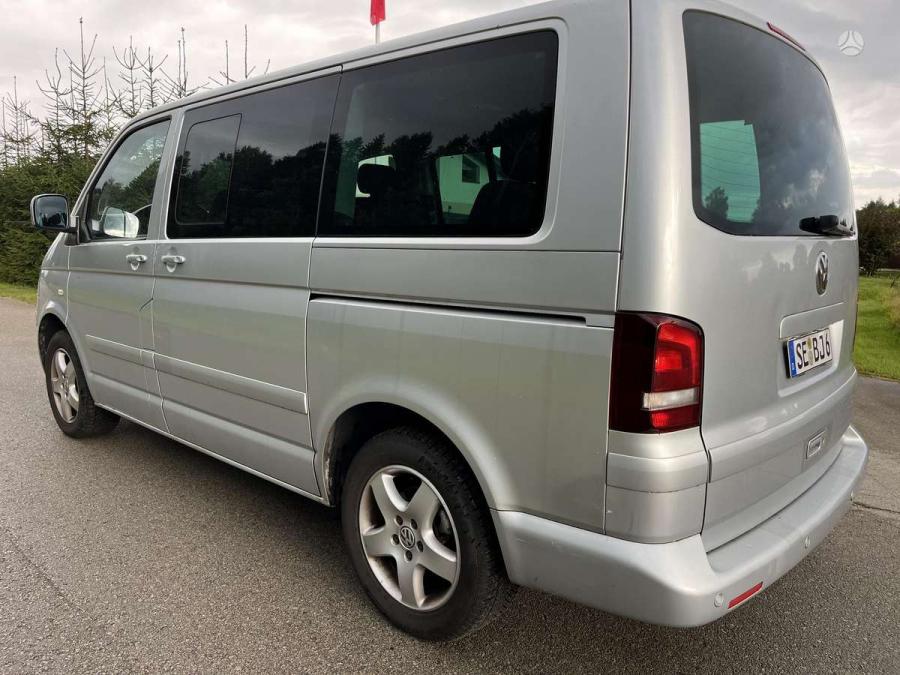 Grey Volkswagen Multivan 2006 in Plunge, with an engine capacity of 2.46 L and mileage of 261 thousand km for 6500 €, photo 7 on AUTOMOTO.COM.LV
