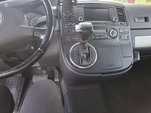 Grey Volkswagen Multivan 2007 in Ignalina, with an engine capacity of 2.46 L and mileage of 340 thousand km for 7500 €, photo 7 on AUTOMOTO.COM.LV