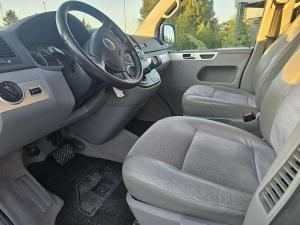 Grey Volkswagen Multivan 2007 in Pakruojis, with an engine capacity of 2.50 L and mileage of 301 thousand km for 6800 €, photo 10 on AUTOMOTO.COM.LV