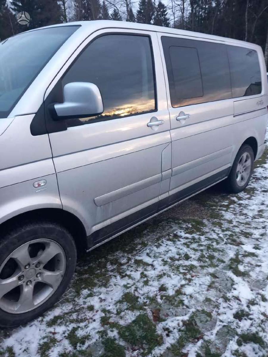 Pelēks Volkswagen Multivan 2008 Kazlų Rūda, ar dzinēja tilpumu 2.46 L un nobraukumu 404 tūkst. km par 9900 €, foto 2 vietnē AUTOMOTO.COM.LV