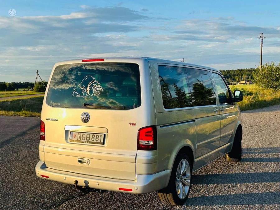 Grey Volkswagen Multivan 2008 in Vilnius, with an engine capacity of 2.46 L and mileage of 336 thousand km for 9000 €, photo 6 on AUTOMOTO.COM.LV