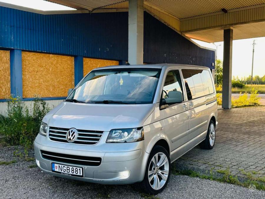 Grey Volkswagen Multivan 2008 in Vilnius, with an engine capacity of 2.46 L and mileage of 336 thousand km for 9000 €, photo 7 on AUTOMOTO.COM.LV