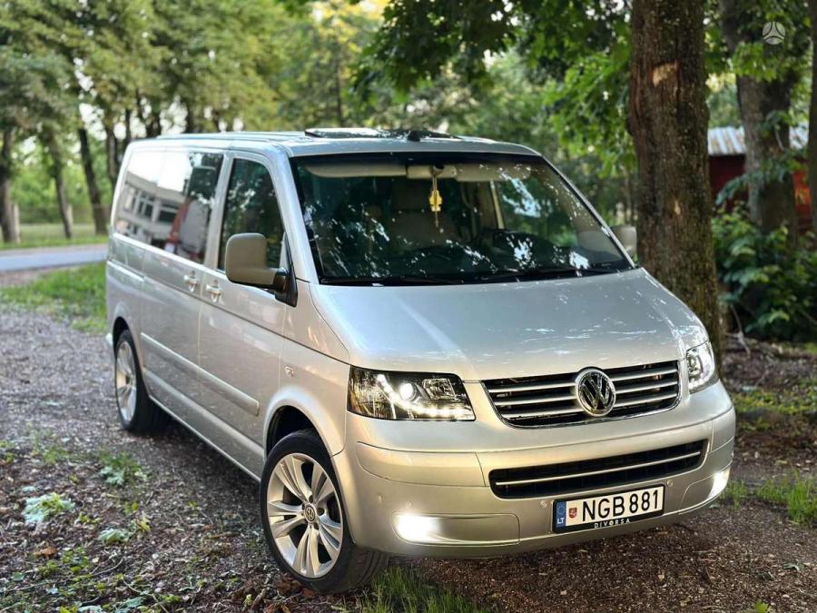 Grey Volkswagen Multivan 2008 in Vilnius, with an engine capacity of 2.46 L and mileage of 336 thousand km for 9000 €, photo 14 on AUTOMOTO.COM.LV