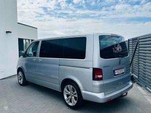 Grey Volkswagen Multivan 2008 in Vilnius, with an engine capacity of 2.46 L and mileage of 336 thousand km for 9000 €, photo 22 on AUTOMOTO.COM.LV