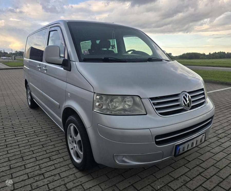 Pelēks Volkswagen Multivan 2008 Panevēža, ar dzinēja tilpumu 1.90 L un nobraukumu 328 tūkst. km par 10499 €, foto 8 vietnē AUTOMOTO.COM.LV