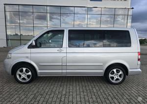 Grey Volkswagen Multivan 2008 in Panevezys, with an engine capacity of 1.90 L and mileage of 328 thousand km for 10499 €, photo 3 on AUTOMOTO.COM.LV