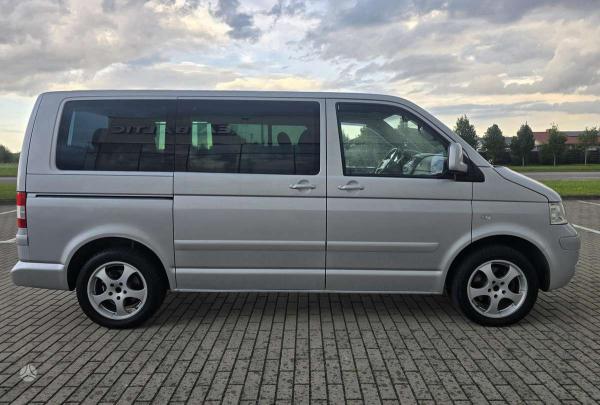 Grey Volkswagen Multivan 2008 in Panevezys, with an engine capacity of 1.90 L and mileage of 328 thousand km for 10499 €, photo 9 on AUTOMOTO.COM.LV