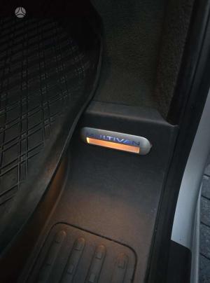 Grey Volkswagen Multivan 2008 in Panevezys, with an engine capacity of 1.90 L and mileage of 328 thousand km for 10499 €, photo 13 on AUTOMOTO.COM.LV