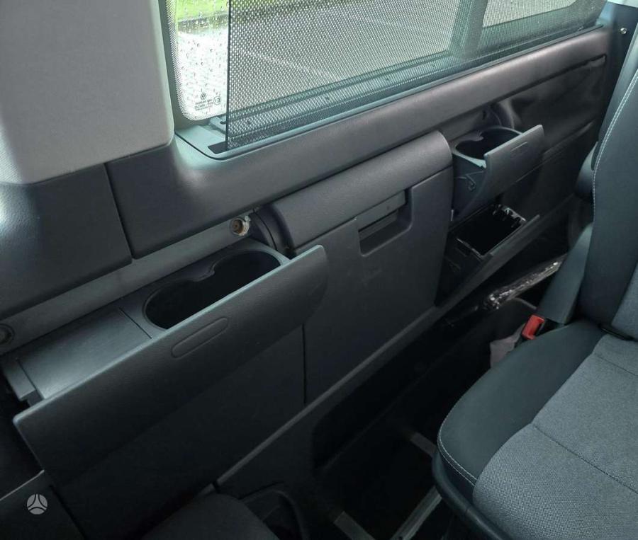 Grey Volkswagen Multivan 2008 in Panevezys, with an engine capacity of 1.90 L and mileage of 328 thousand km for 10499 €, photo 23 on AUTOMOTO.COM.LV
