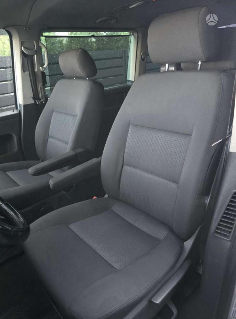 Grey Volkswagen Multivan 2008 in Panevezys, with an engine capacity of 1.90 L and mileage of 328 thousand km for 10499 €, photo 29 on AUTOMOTO.COM.LV