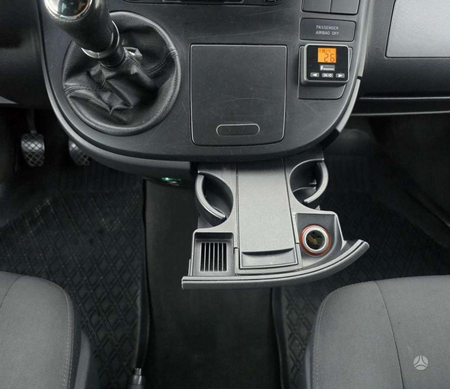 Grey Volkswagen Multivan 2008 in Panevezys, with an engine capacity of 1.90 L and mileage of 328 thousand km for 10499 €, photo 39 on AUTOMOTO.COM.LV