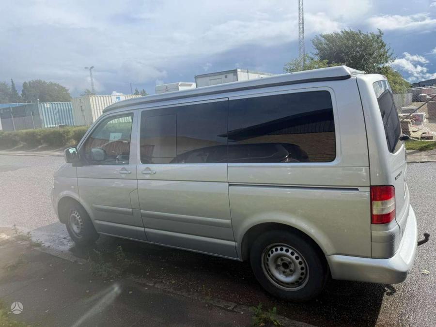 Grey Volkswagen Multivan 2008 in Taurage, with an engine capacity of 2.50 L and mileage of 530 thousand km for 6400 €, photo 5 on AUTOMOTO.COM.LV