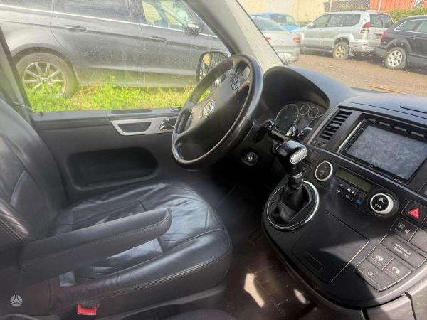 Pelēks Volkswagen Multivan 2008 Tauragė, ar dzinēja tilpumu 2.50 L un nobraukumu 530 tūkst. km par 6400 €, foto 9 vietnē AUTOMOTO.COM.LV
