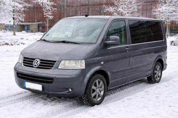 Grey Volkswagen Multivan 2009 in Klaipeda, with an engine capacity of 2.50 L and mileage of 365 thousand km for 7400 €, photo 1 on AUTOMOTO.COM.LV