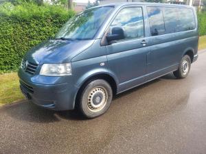 Pelēks Volkswagen Multivan 2009 Vilkaviškis, ar dzinēja tilpumu 2.46 L un nobraukumu 291 tūkst. km par 6600 €, foto 4 vietnē AUTOMOTO.COM.LV