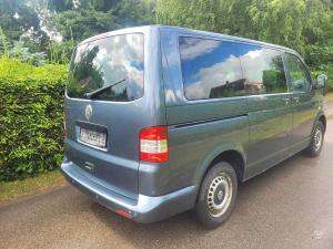 Pelēks Volkswagen Multivan 2009 Vilkaviškis, ar dzinēja tilpumu 2.46 L un nobraukumu 291 tūkst. km par 6600 €, foto 6 vietnē AUTOMOTO.COM.LV