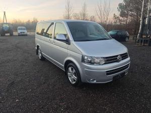 Grey Volkswagen Multivan 2010 in Kretinga, with an engine capacity of 2.00 L and mileage of 450 thousand km for 12300 €, photo 4 on AUTOMOTO.COM.LV