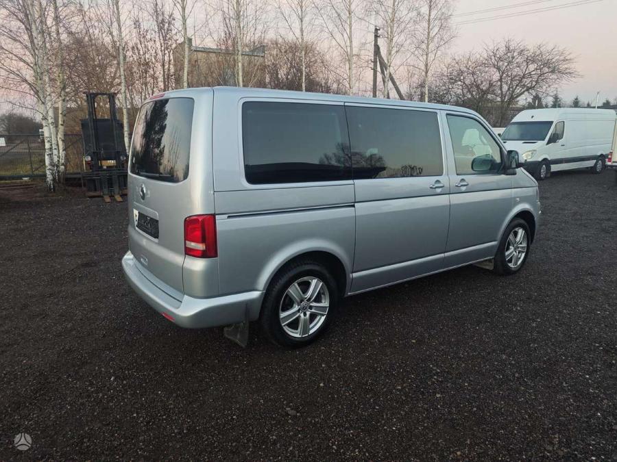 Grey Volkswagen Multivan 2010 in Kretinga, with an engine capacity of 2.00 L and mileage of 450 thousand km for 12300 €, photo 7 on AUTOMOTO.COM.LV