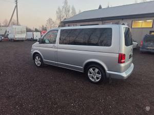 Grey Volkswagen Multivan 2010 in Kretinga, with an engine capacity of 2.00 L and mileage of 450 thousand km for 12300 €, photo 11 on AUTOMOTO.COM.LV