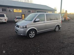 Grey Volkswagen Multivan 2010 in Kretinga, with an engine capacity of 2.00 L and mileage of 450 thousand km for 12300 €, photo 13 on AUTOMOTO.COM.LV