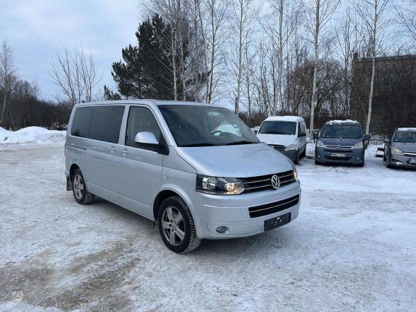 Pelēks Volkswagen Multivan 2010 Kretinga, ar dzinēja tilpumu 2.00 L un nobraukumu 450 tūkst. km par 11650 €, foto 1 vietnē AUTOMOTO.COM.LV